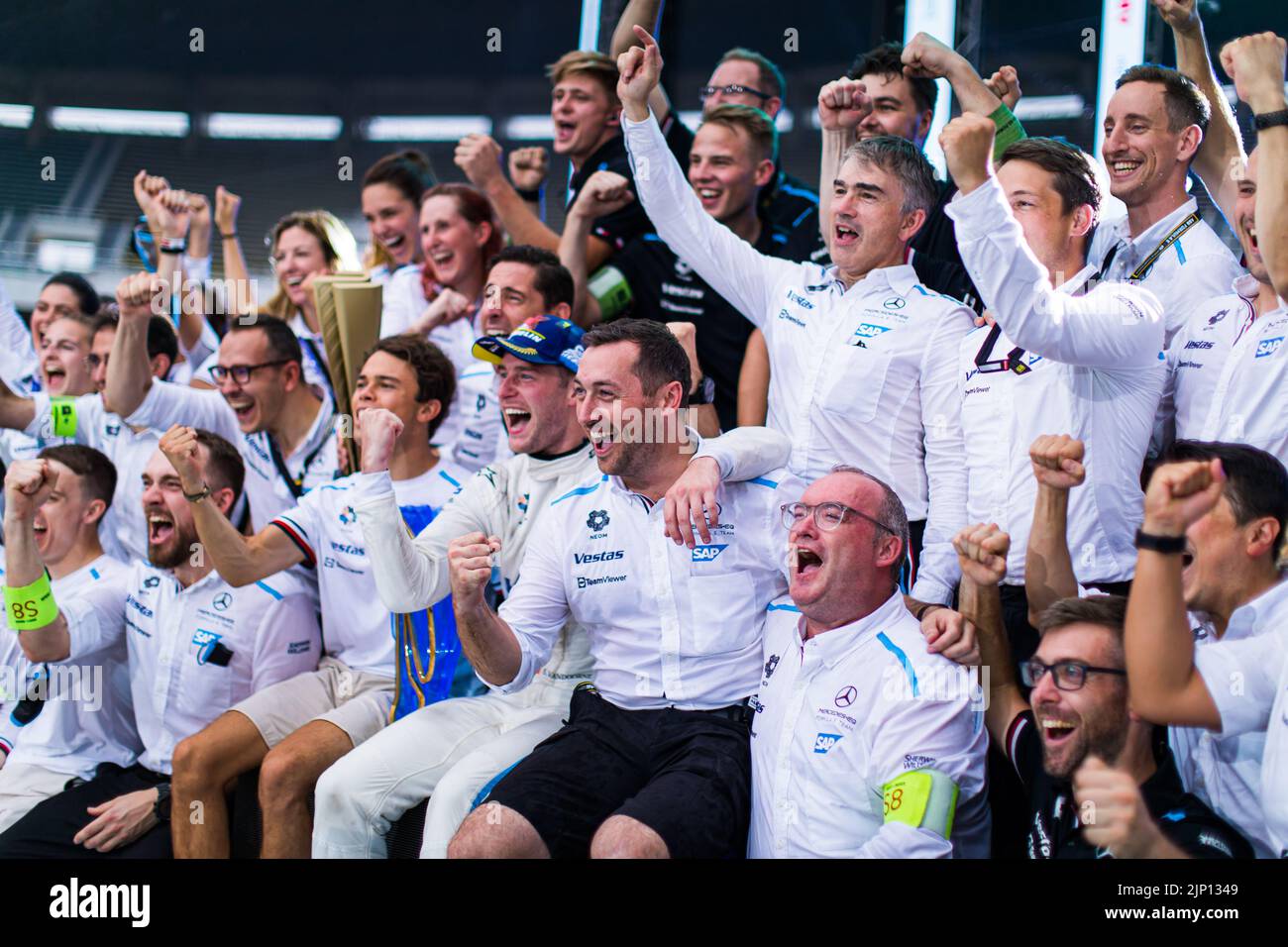 VANDOORNE Stoffel (bel), Mercedes-EQ Silver Arrow 02, celebration world ...