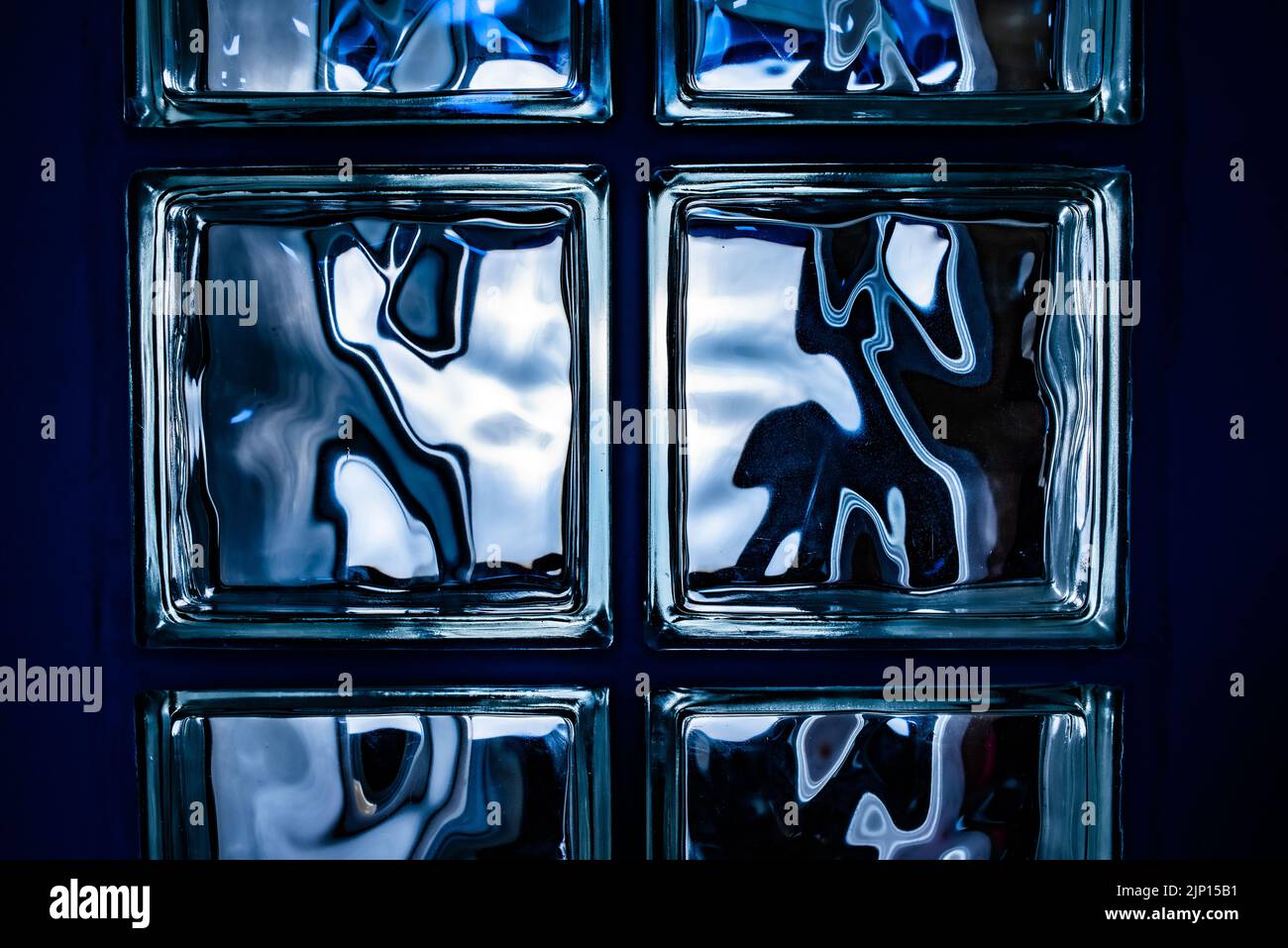 Blue glass bricks hi-res stock photography and images - Alamy