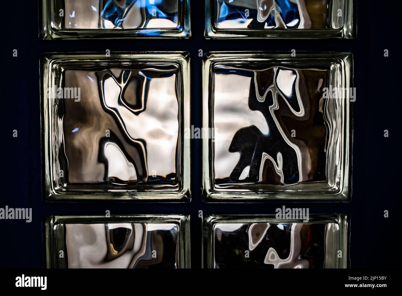 Glass Block Wall,Transparent glass block or tiled mosaic wall for ...