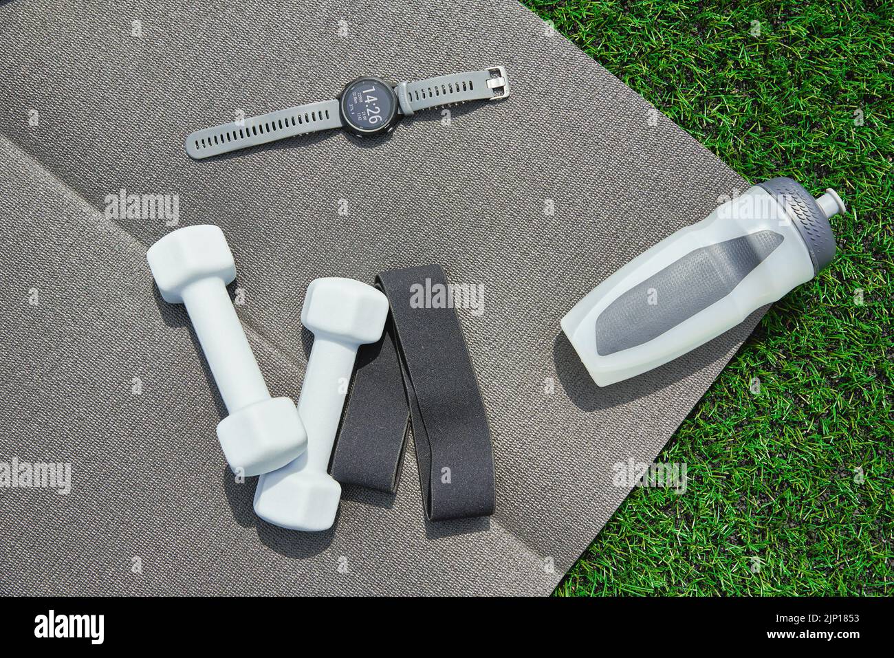 Watches exercises hi-res stock photography and images - Alamy