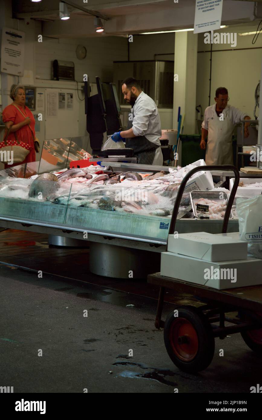 Traditional fishmongers in a european market (Cardiff Stock Photo - Alamy