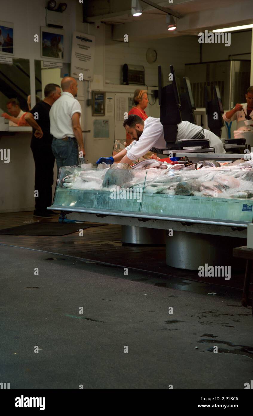 Traditional fishmongers in a european market (Cardiff Stock Photo - Alamy