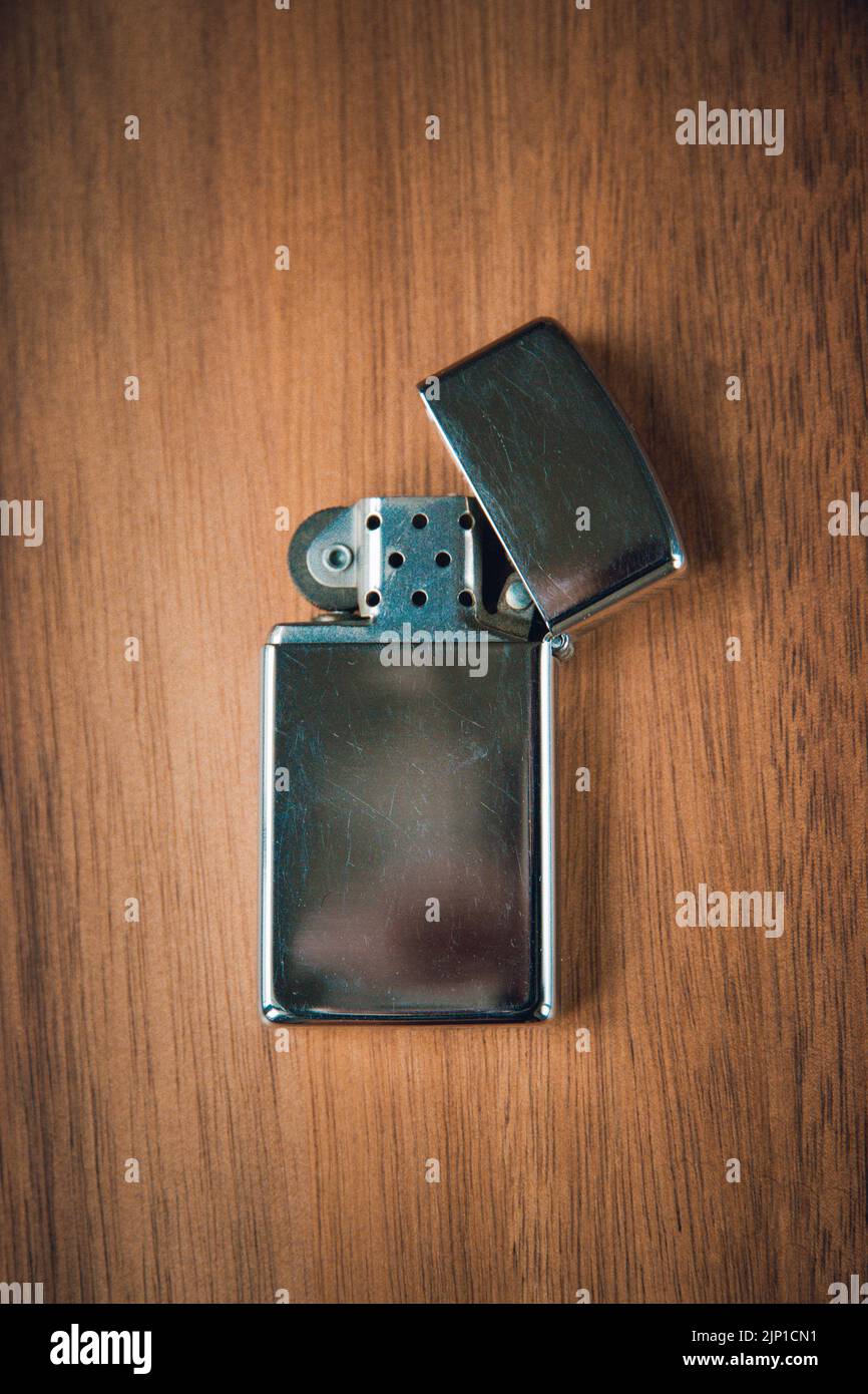 Vintage lighter hi-res stock photography and images - Alamy