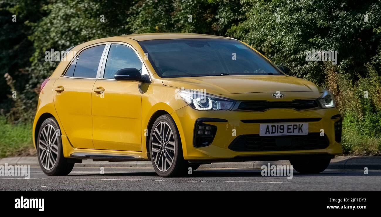 2019 yellow Kia Picanto Stock Photo - Alamy