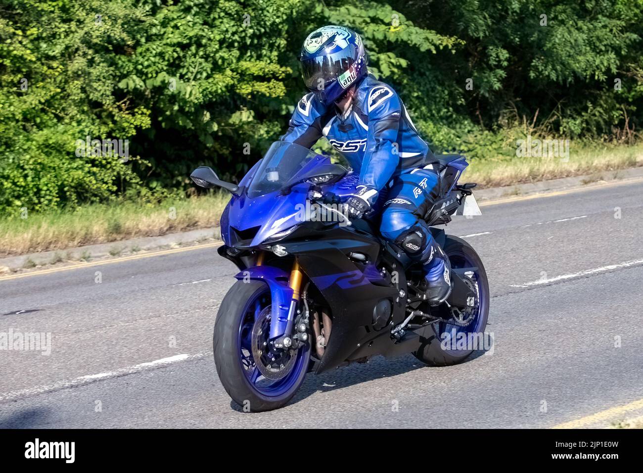 2019 blue 599 cc Yamaha Stock Photo - Alamy