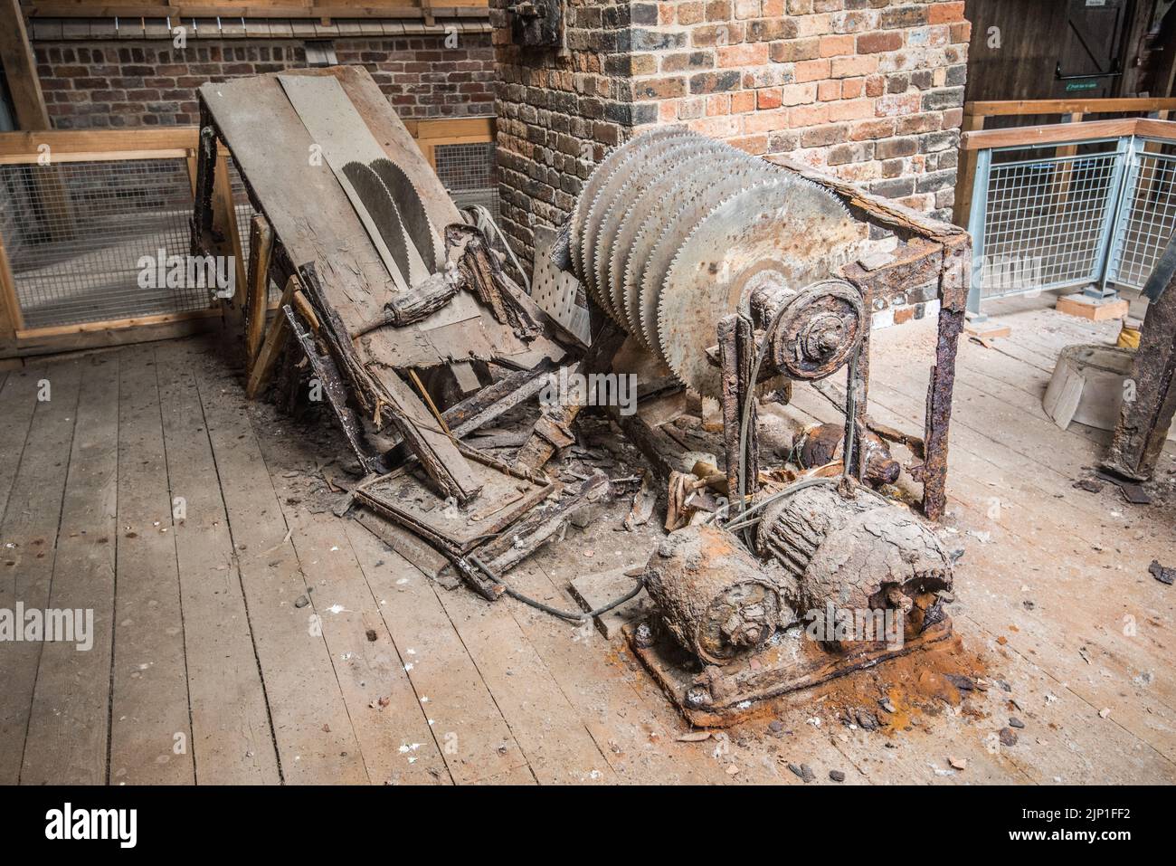 Lion salt works hi-res stock photography and images - Alamy