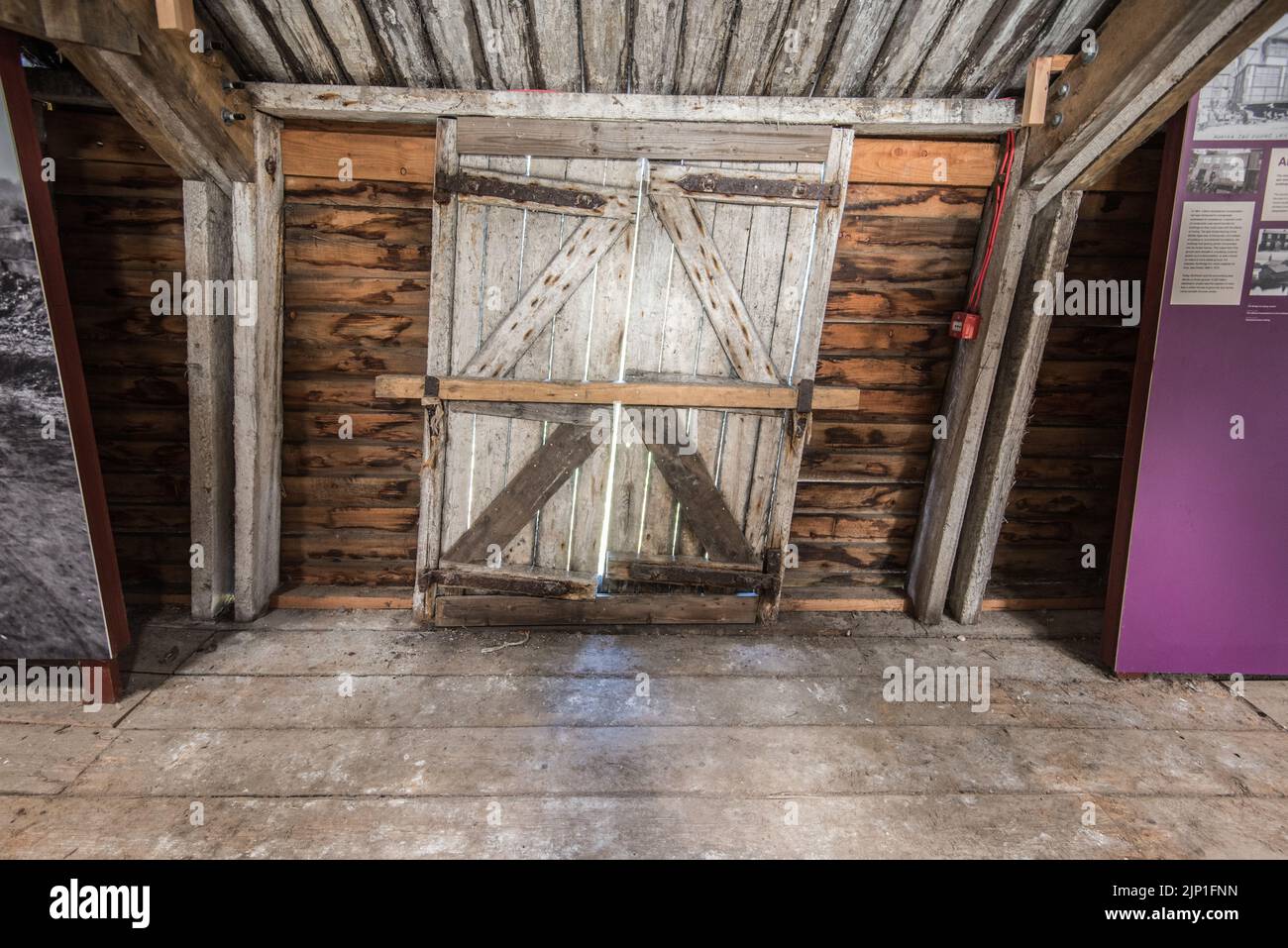 Lion salt works hi-res stock photography and images - Alamy