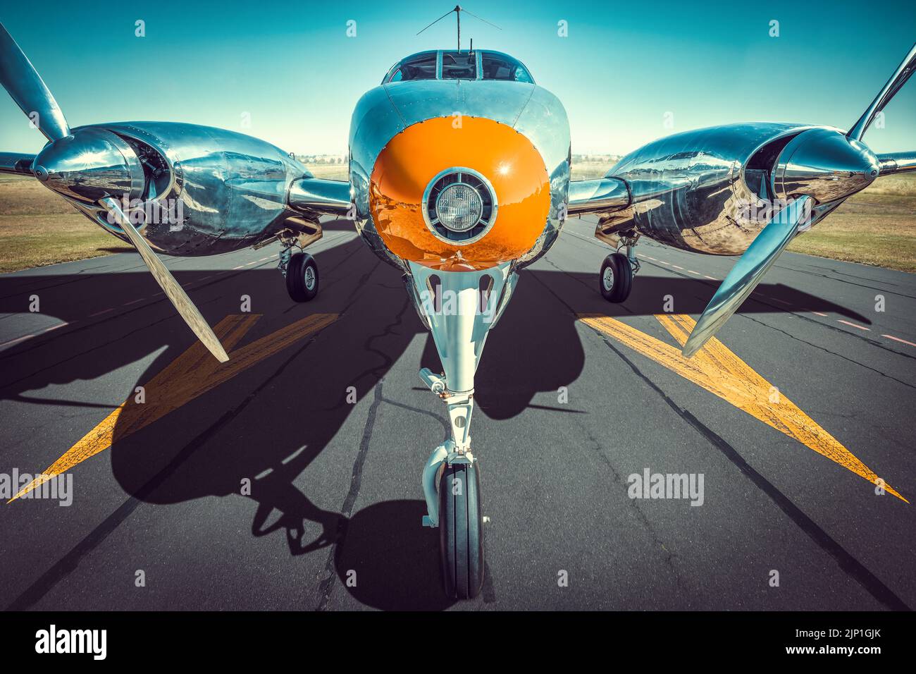 Airplane plane old retro aircraft hi-res stock photography and images ...