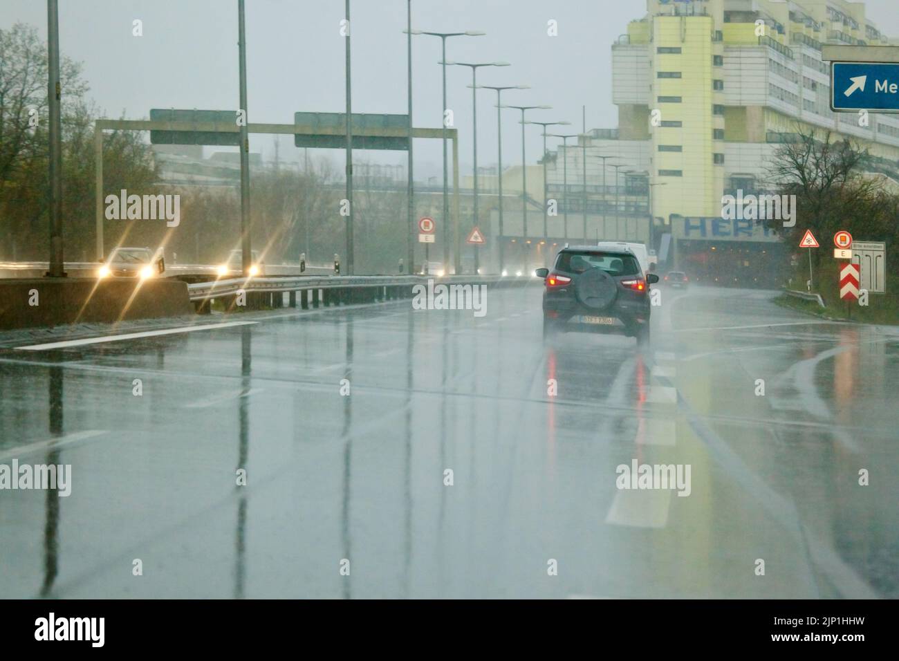 wet, berlin, street, city highway, damp, wetness, wets, road, roads ...
