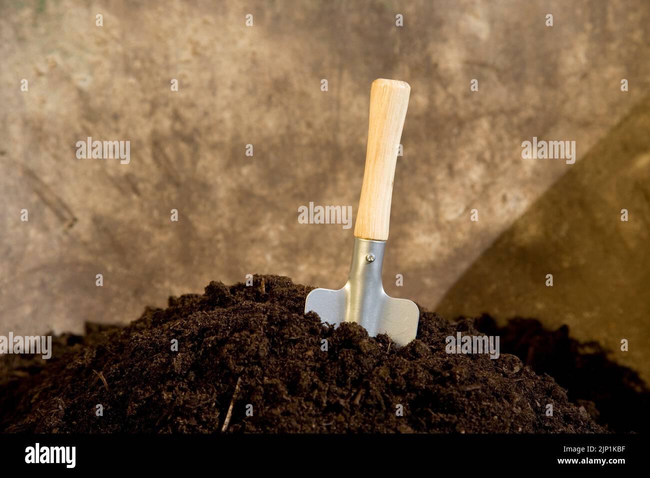 earth, shovel, earths, shovels Stock Photo - Alamy