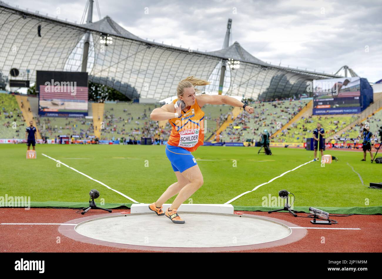 MUNCHEN - Jessica Schilder in action in the shot put event of the ...