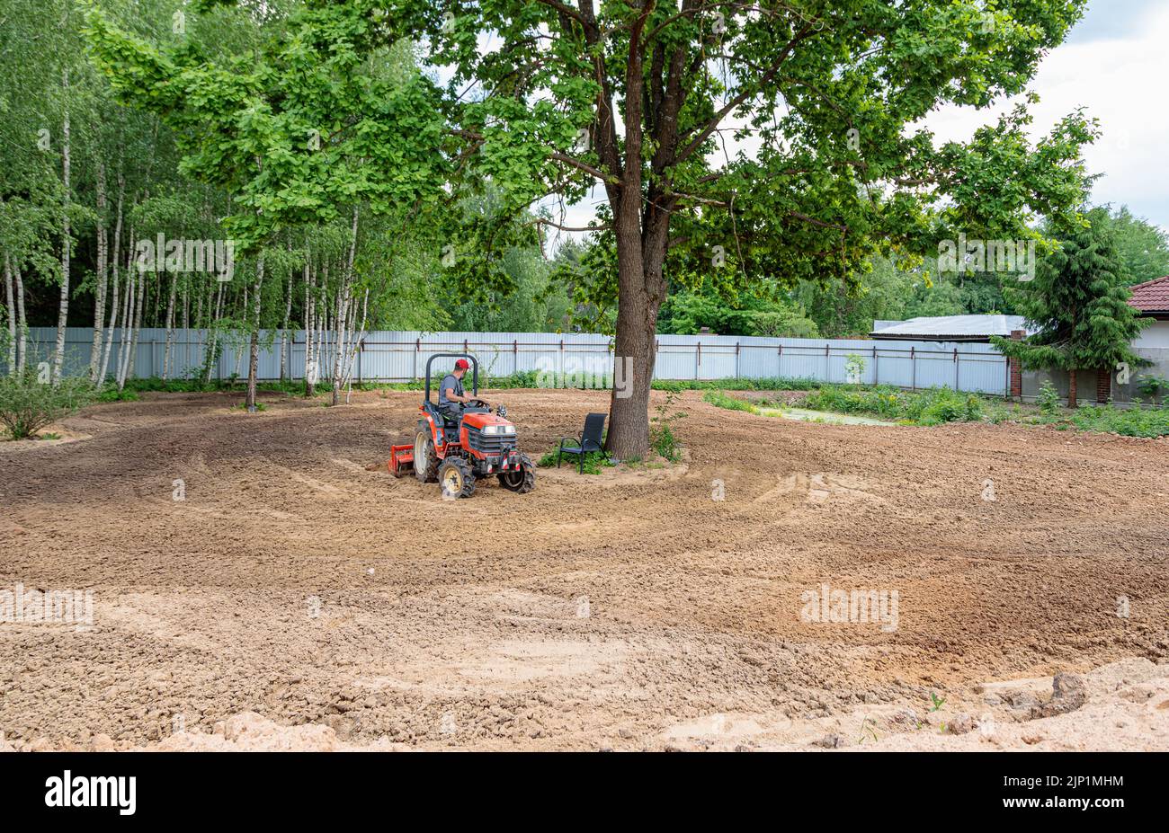 Caterpillar attachments hi-res stock photography and images - Alamy
