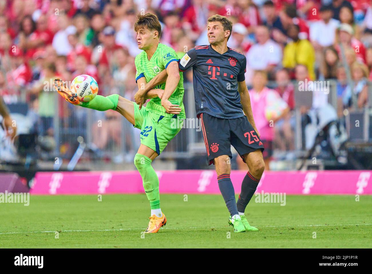 Official premier league ball 2022 2023 hi-res stock photography and ...