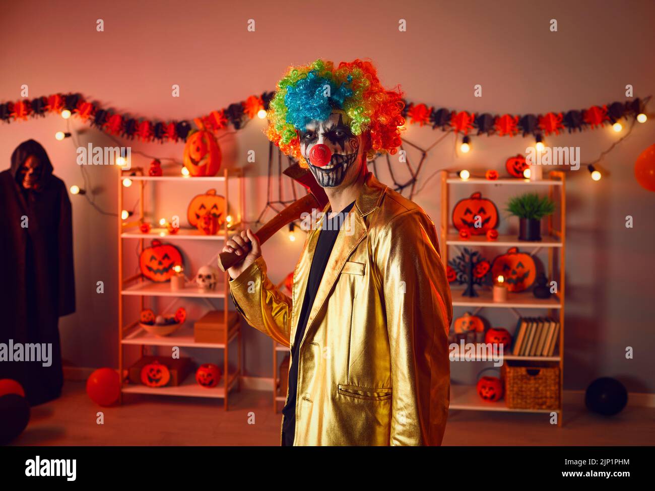 Scary clown house hi-res stock photography and images - Alamy