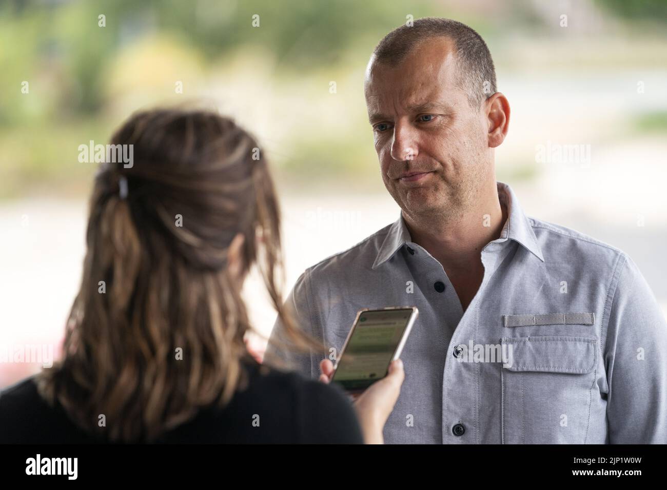 2022-08-15 11:42:11 DEN BOSCH - Andy Palmen (Greenpeace) arrives for an ...
