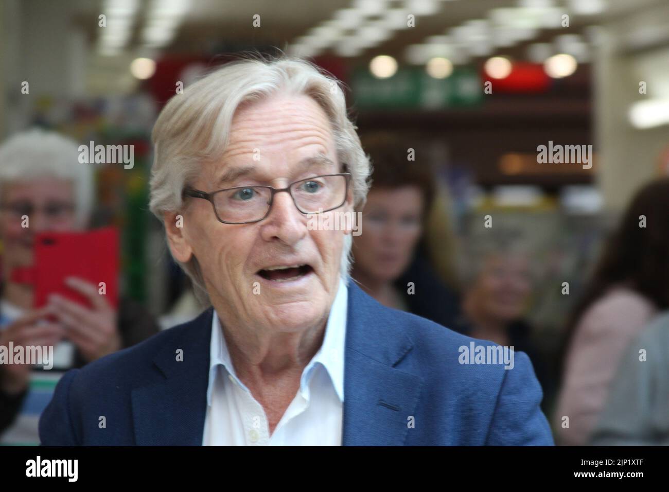 William roach ken barlow hi-res stock photography and images - Alamy