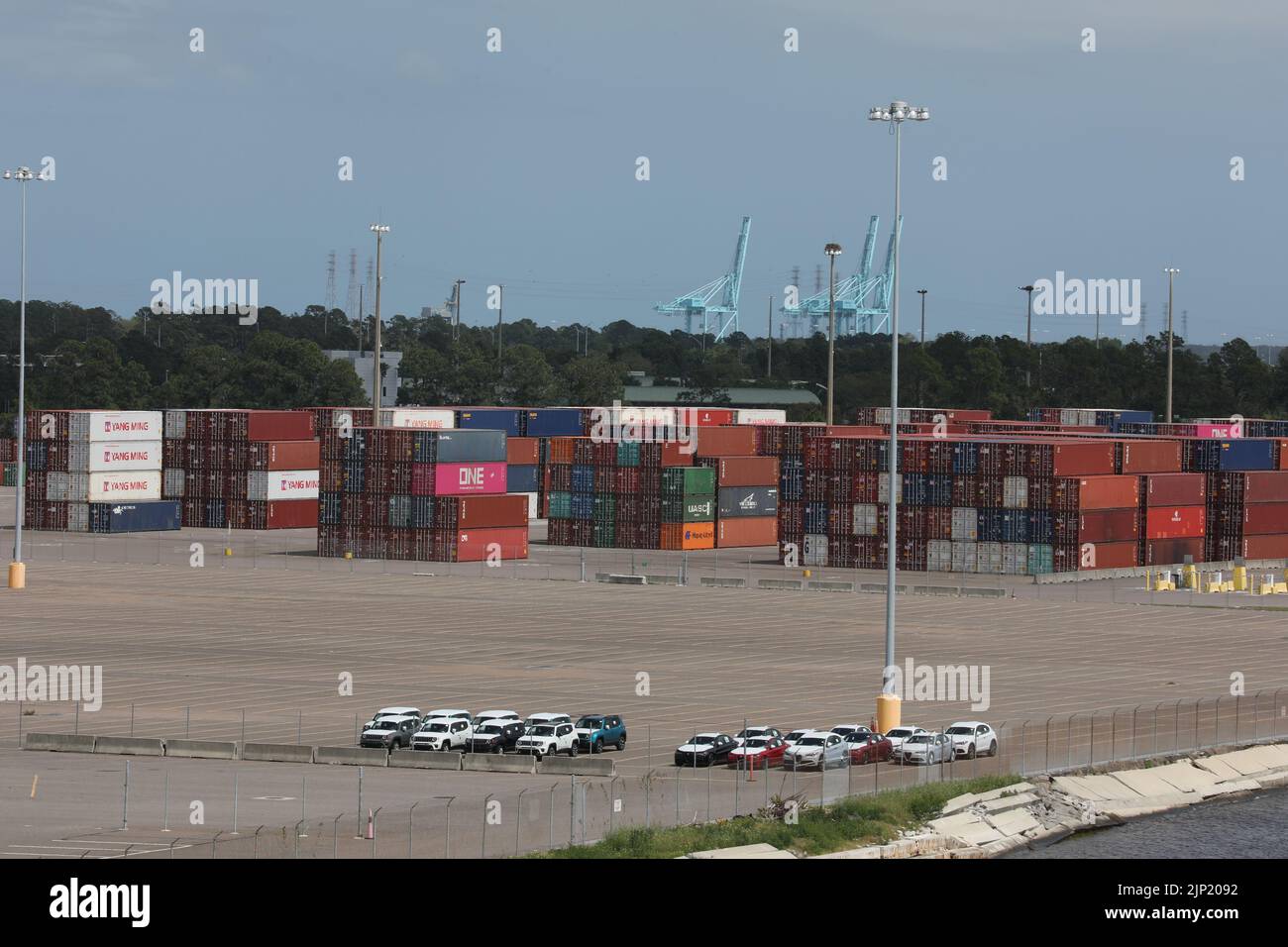 view cargo ship terminal, Unloading crane of cargo ship terminal ...