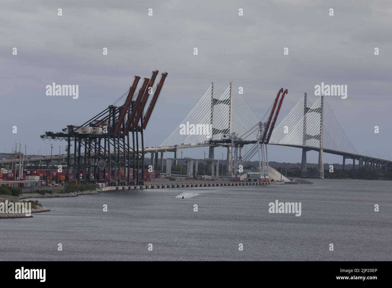 view cargo ship terminal, Unloading crane of cargo ship terminal ...