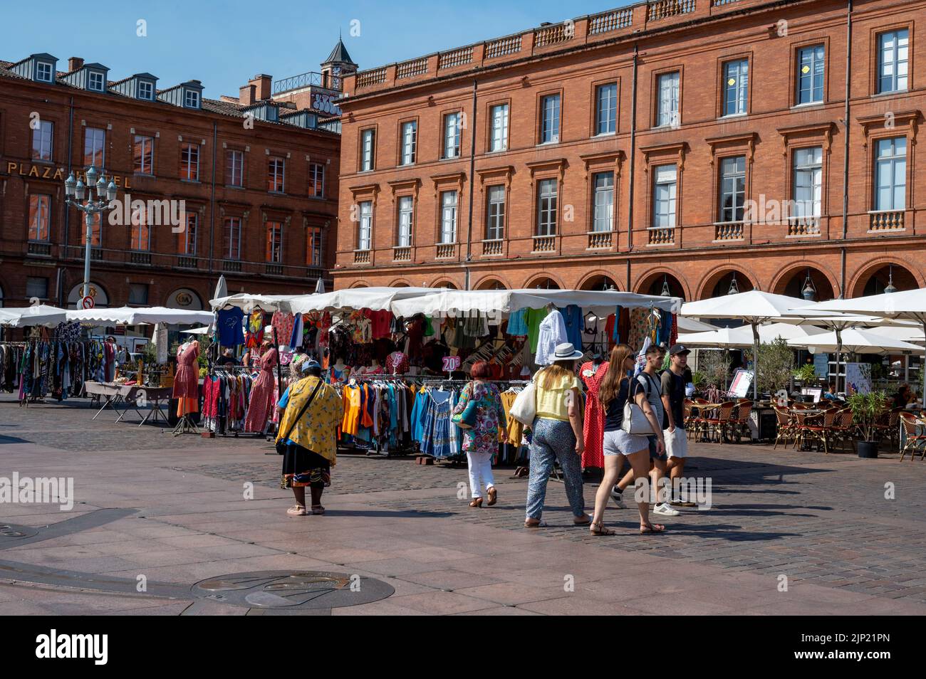 Capitole square,place du Capitole, Toulouse, France Stock Photo - Alamy