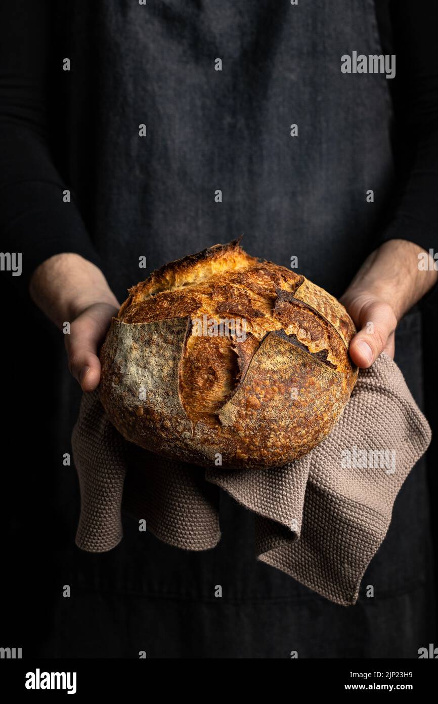 loaf, crust, frischgebacken, loafs, crusts Stock Photo - Alamy