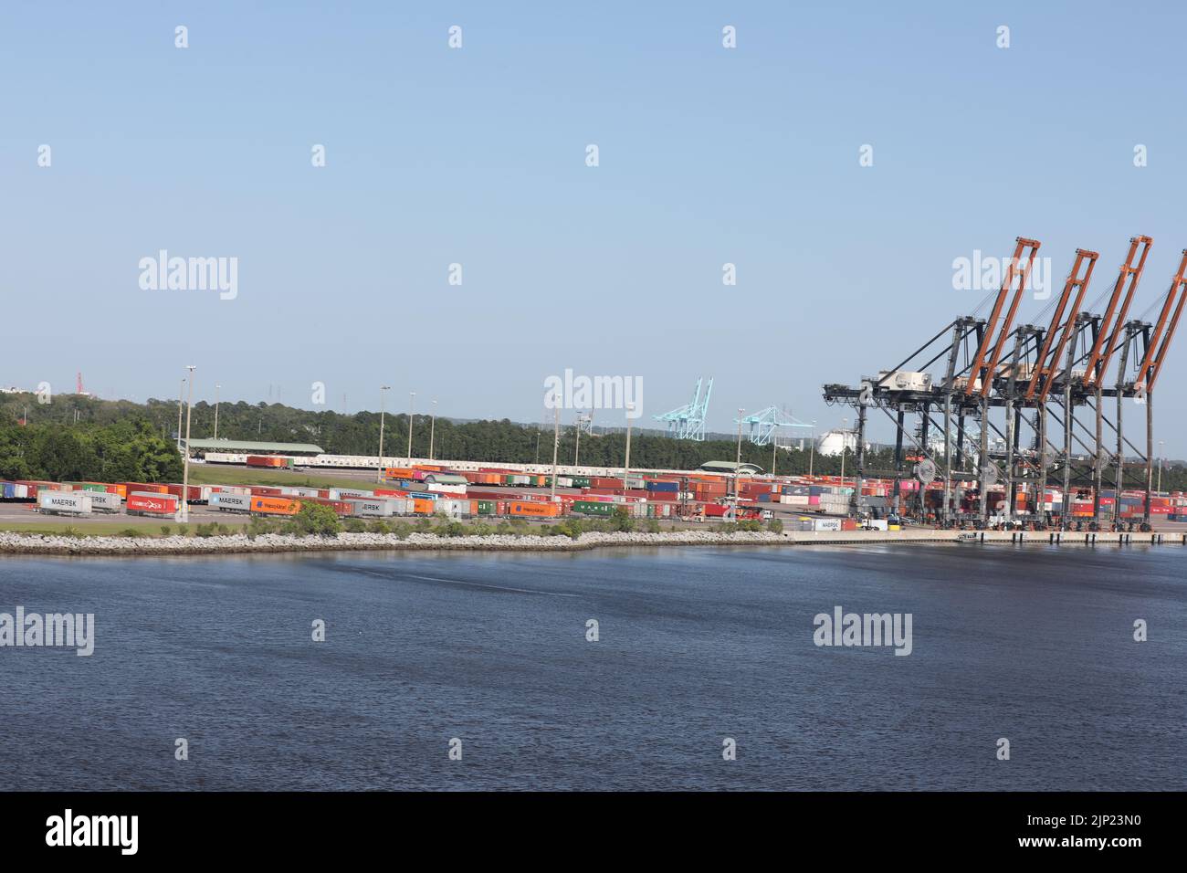 view cargo ship terminal, Unloading crane of cargo ship terminal ...