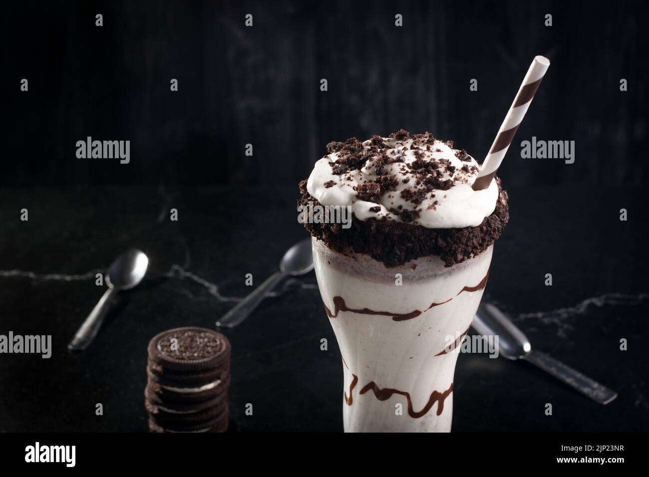 Oreo shake hi-res stock photography and images - Alamy
