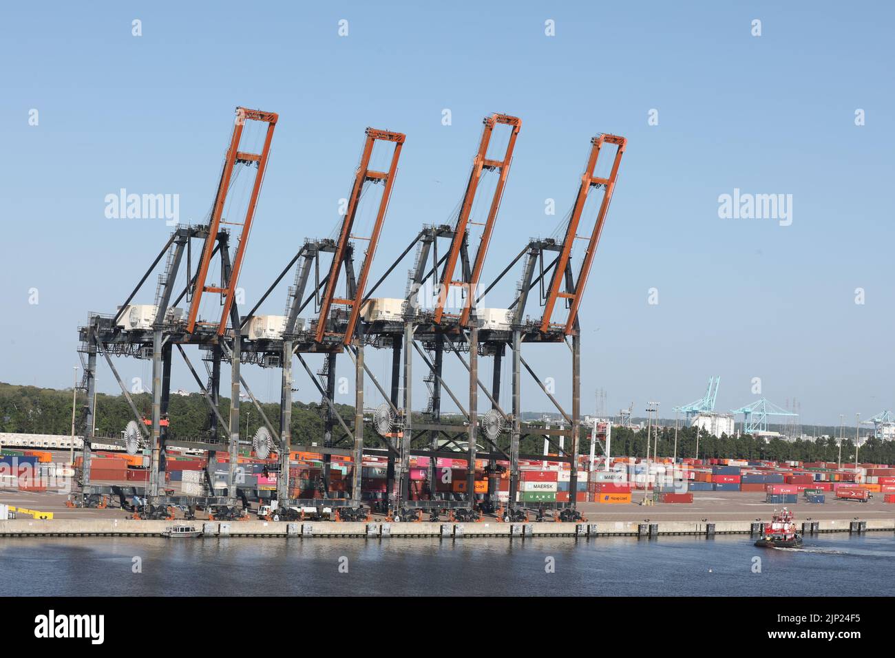view cargo ship terminal, Unloading crane of cargo ship terminal ...
