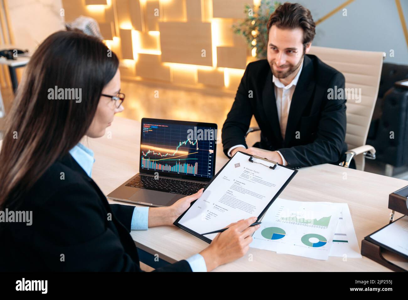 Interview training hi-res stock photography and images - Alamy