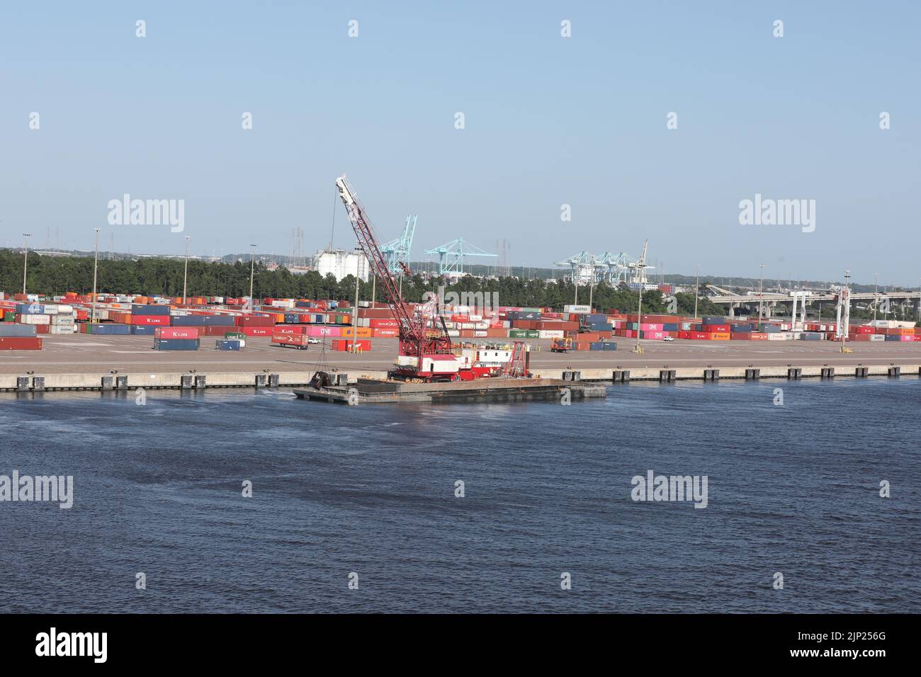 view cargo ship terminal, Unloading crane of cargo ship terminal ...