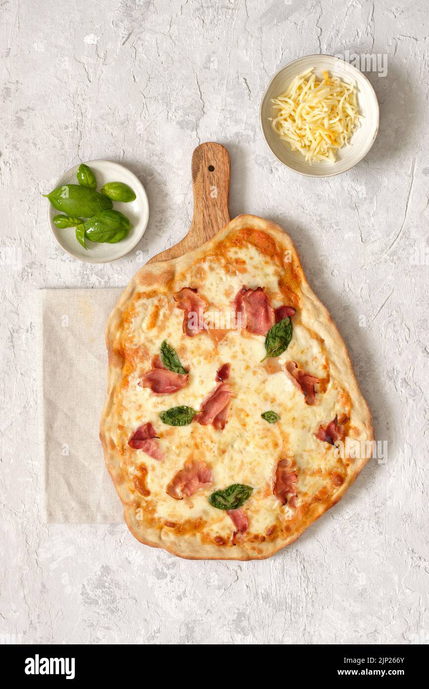 ham, pizza, homemade, hams, pizzas, homemades Stock Photo - Alamy