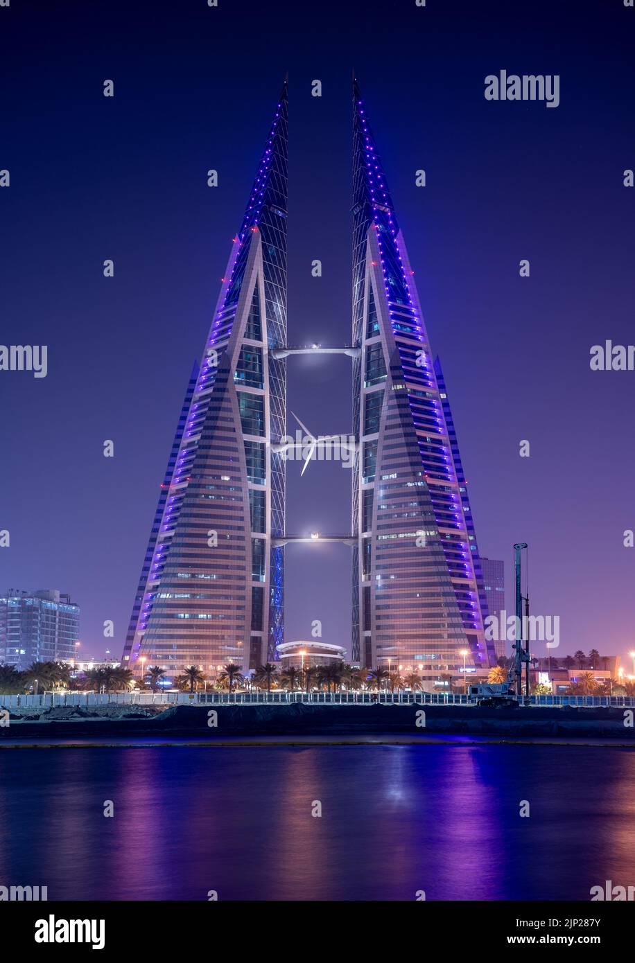 Bahrain bay buildings hi-res stock photography and images - Alamy