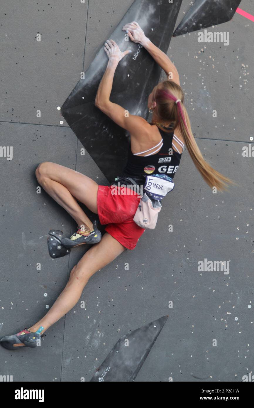 Hannah meul climbing hi-res stock photography and images - Alamy