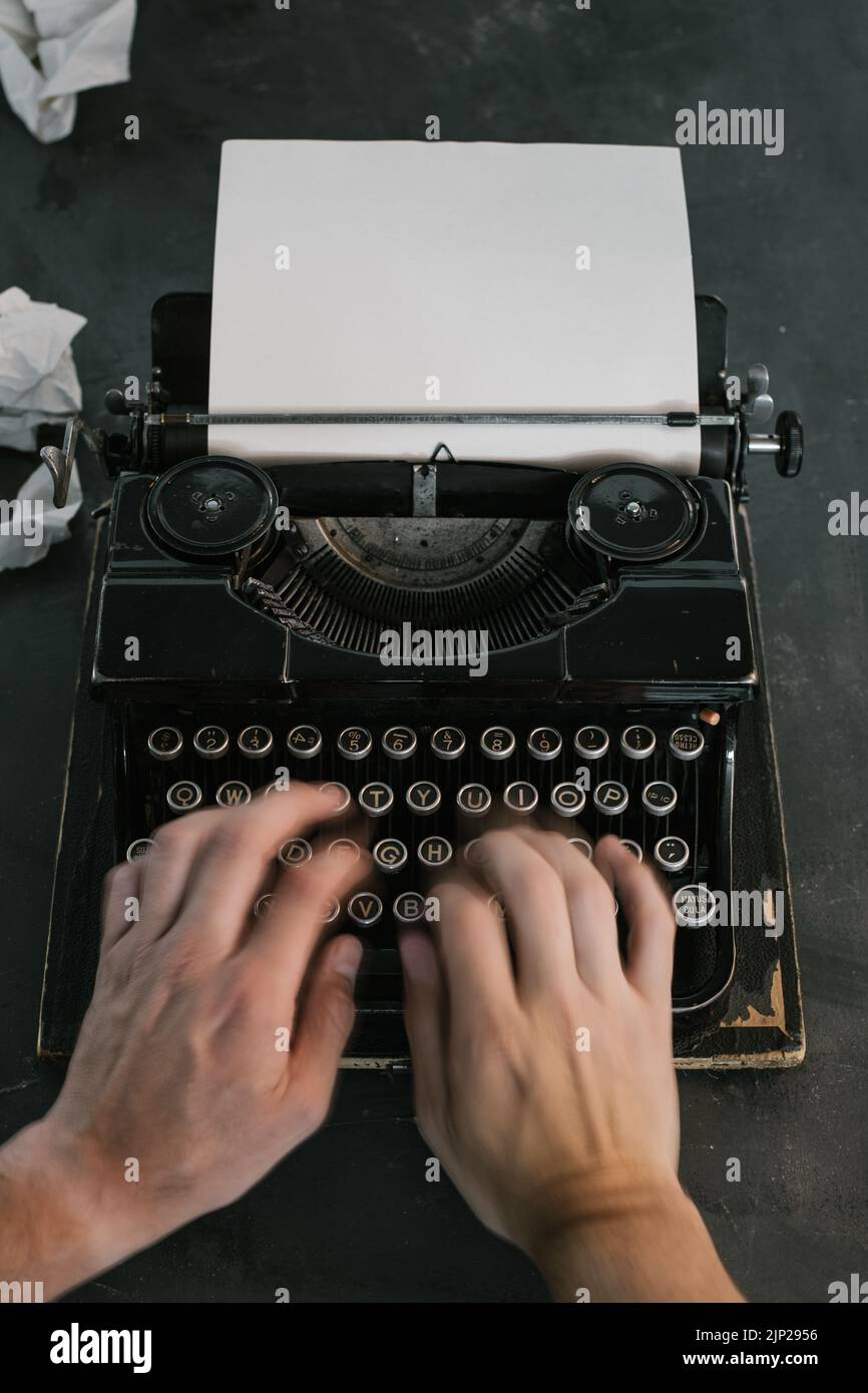 Author writing hi-res stock photography and images - Alamy