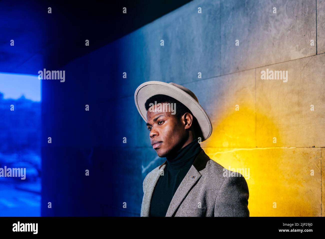 fashion, portrait, light moods, person of color, fashions, portraits ...