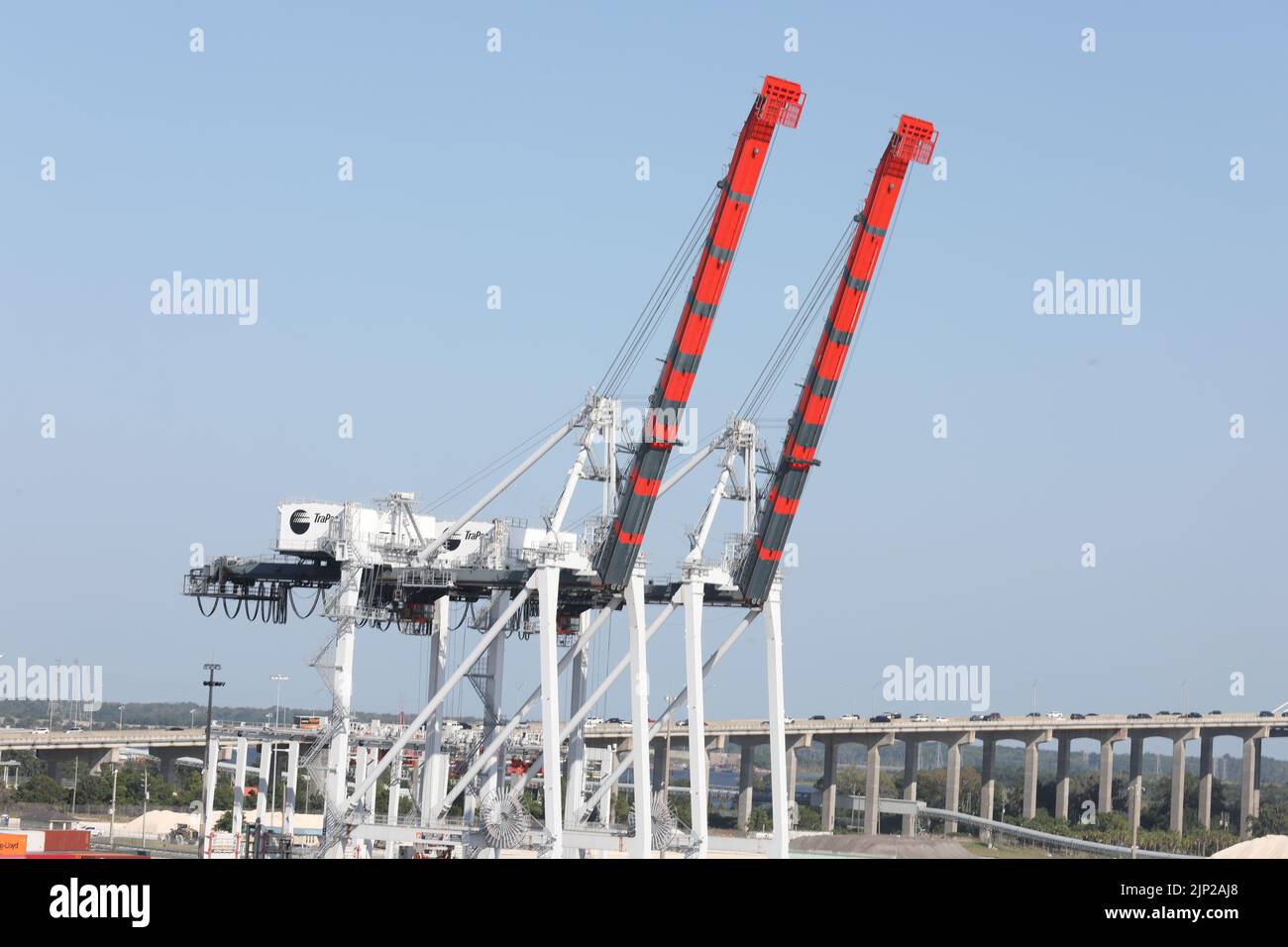 view cargo ship terminal, Unloading crane of cargo ship terminal ...