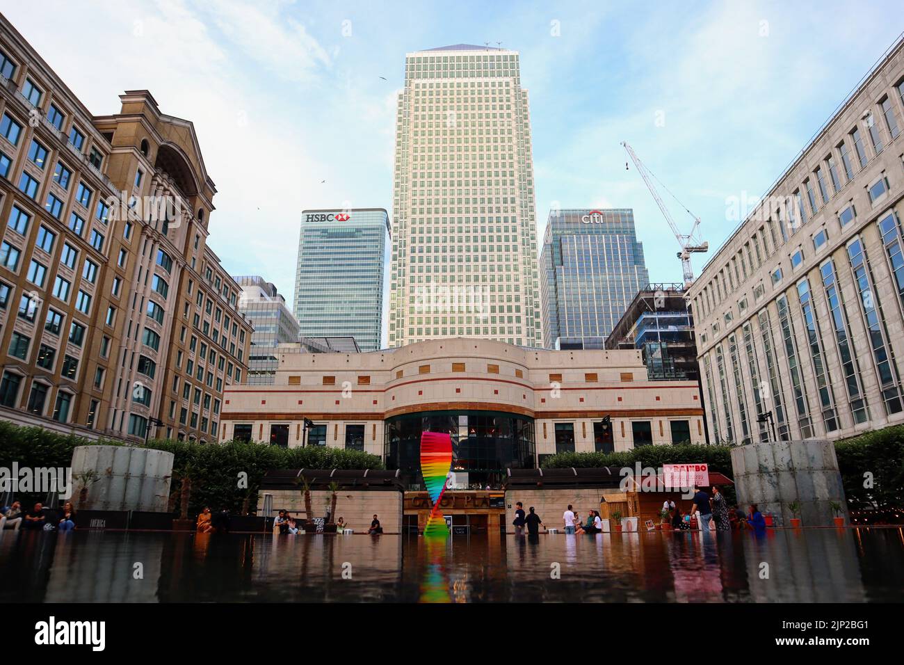 Commercial wharf and sky hi-res stock photography and images - Alamy