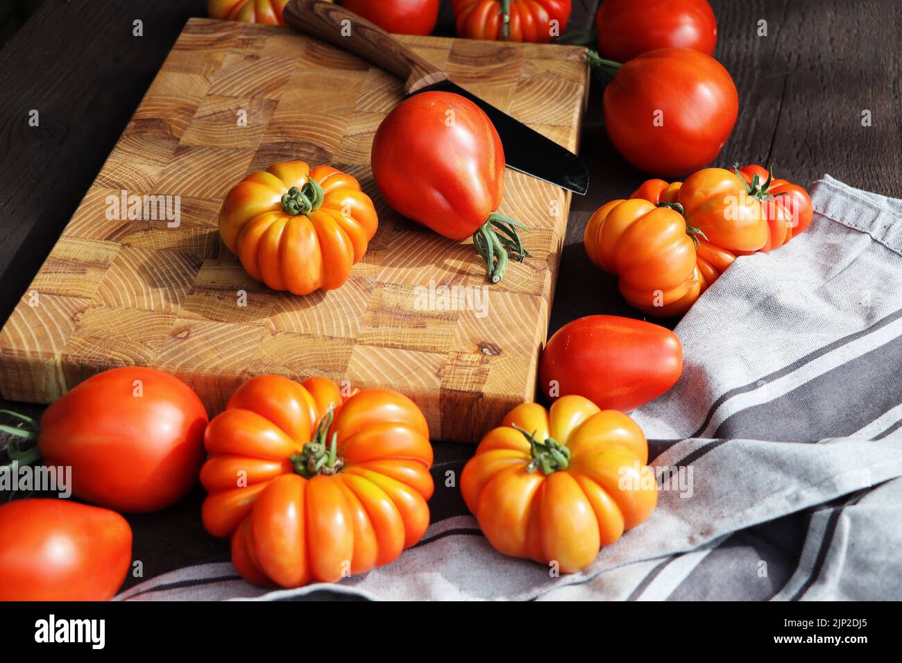 tomato, meat tomato, tomatoe, tomatoes, tomatos Stock Photo - Alamy
