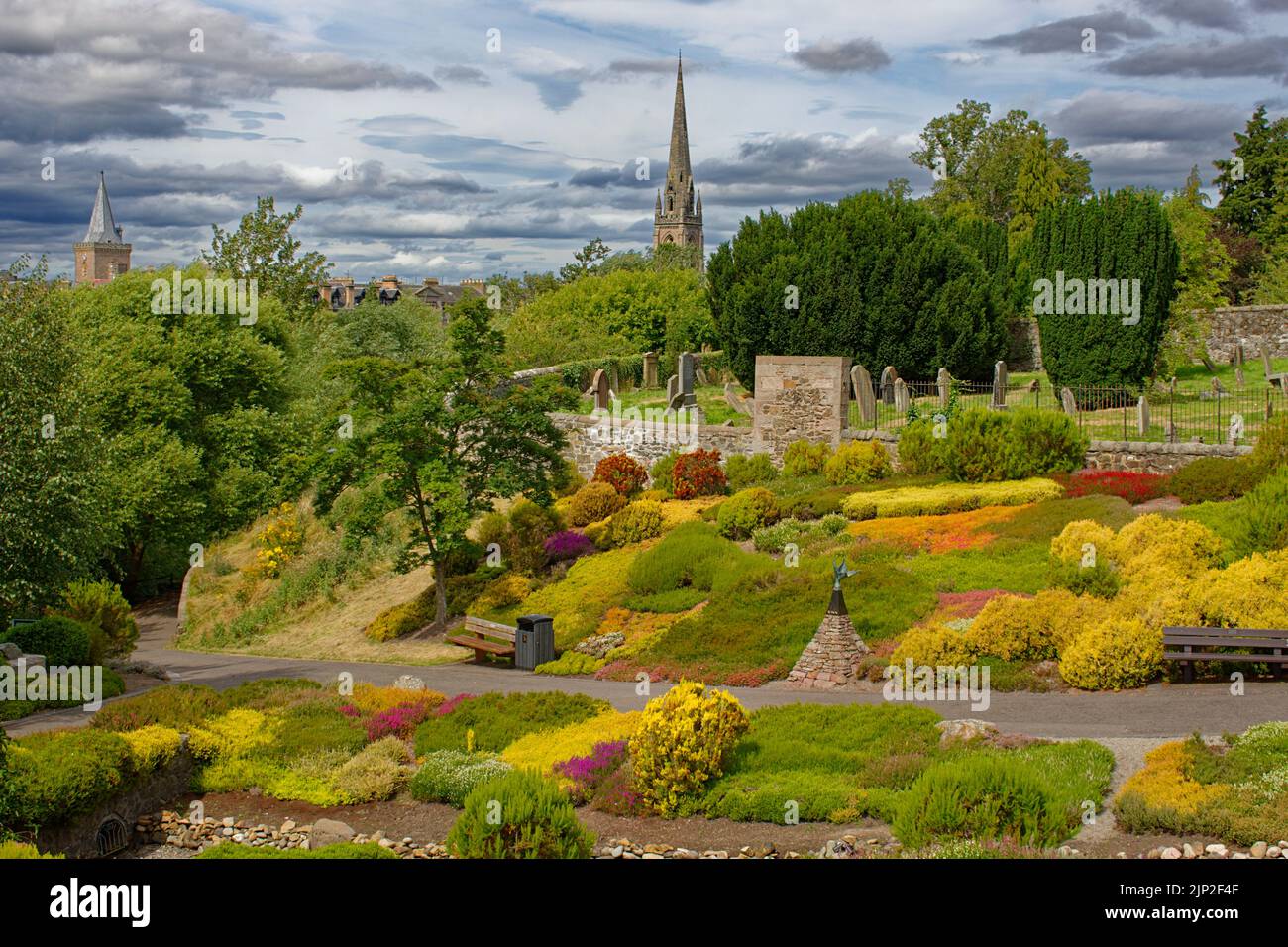 PERTH CITY SCOTLAND VIEW ACROSS COLOURFUL RIVERSIDE HEATHER GARDEN TO ...