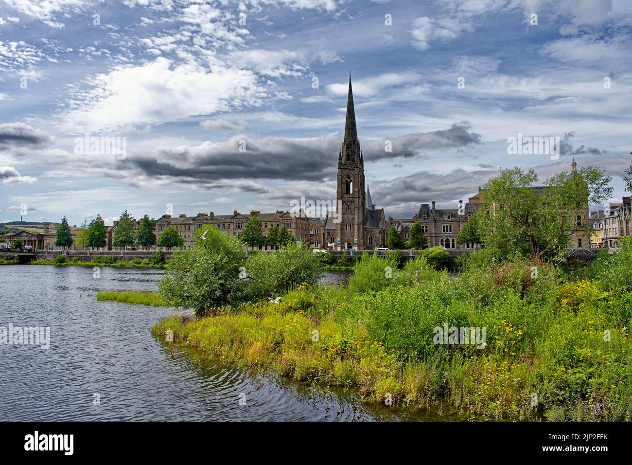 PERTH CITY SCOTLAND VIEW TO BUILDINGS ST MATTHEWS CHURCH STEEPLE AND ...
