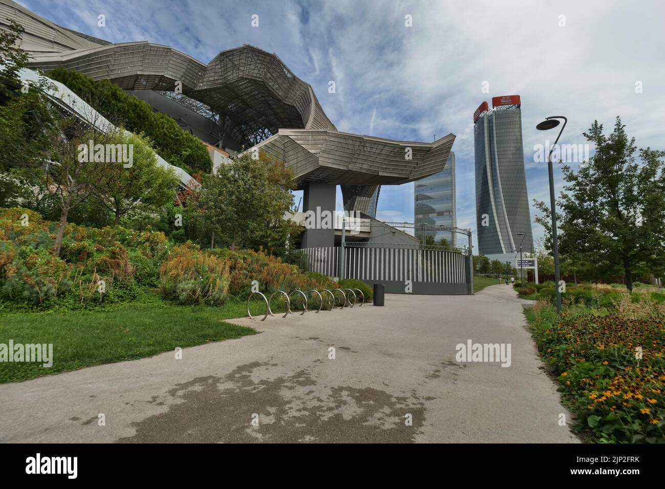 -Photo in new area "City Life" complex in 3 Torri Milan place, Hadid ...