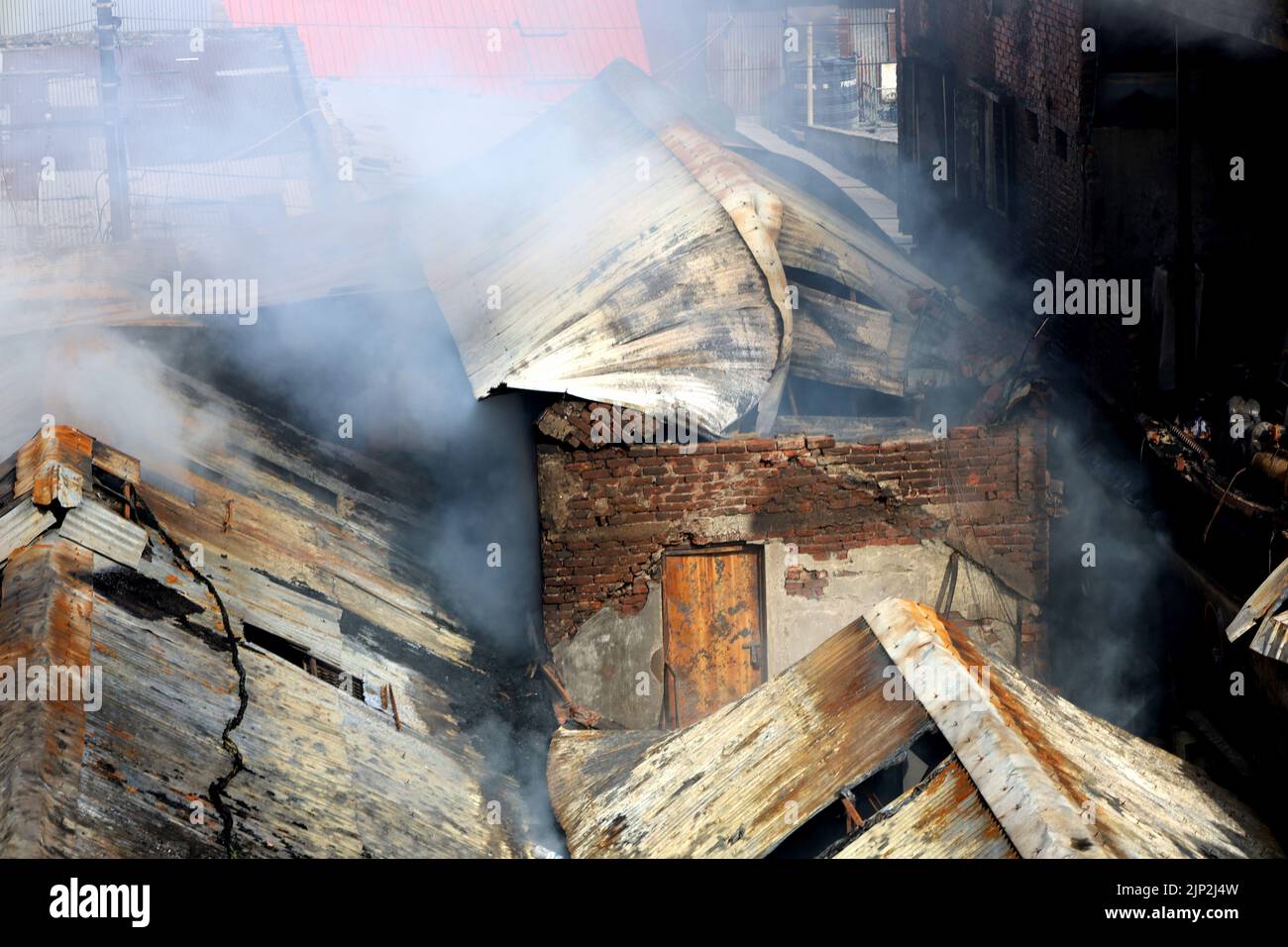 Old Dhaka, Dhaka, Bangladesh. 15th Aug, 2022. At least 6 workers died ...