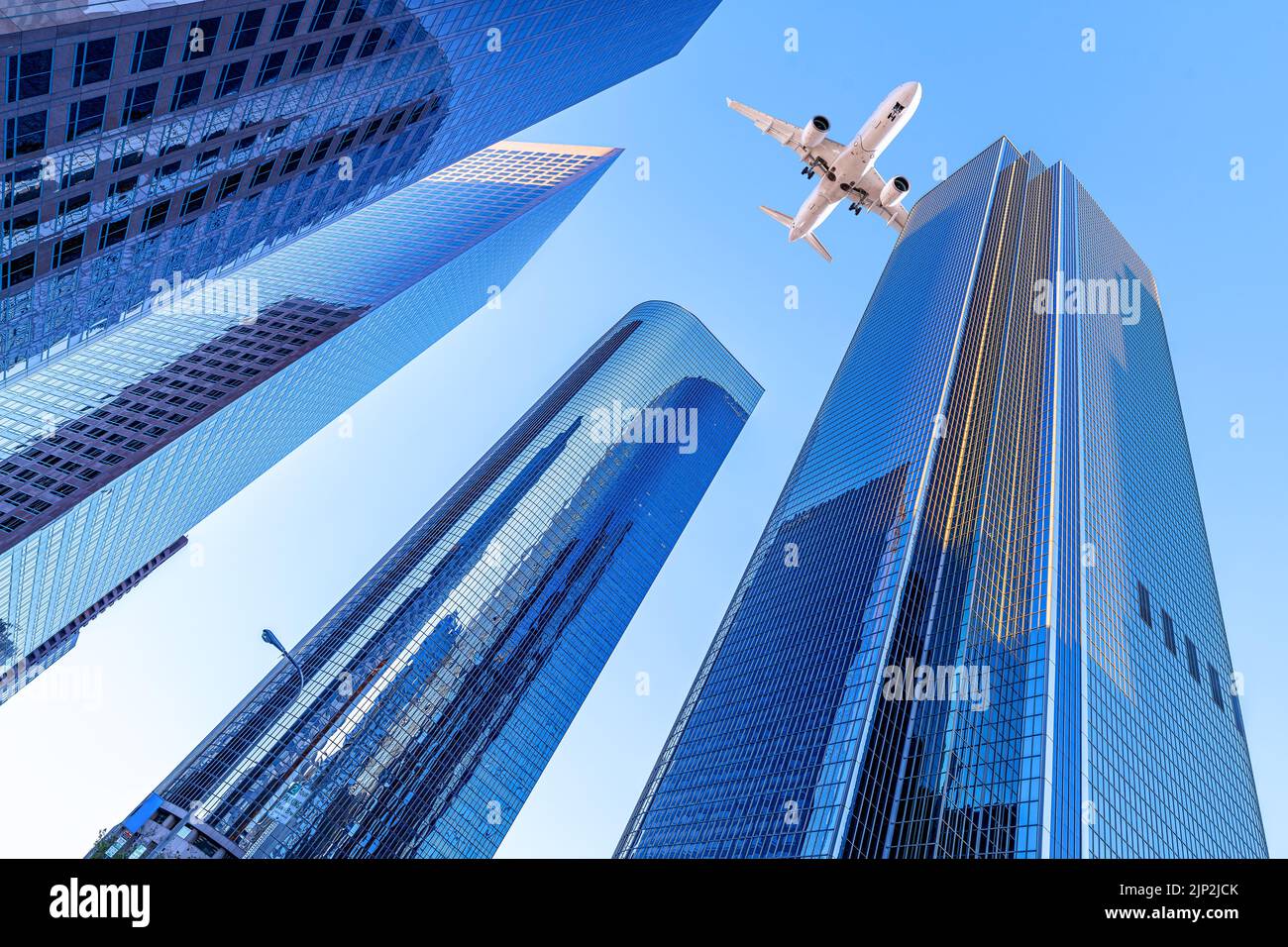 Skyscraper plane low angle hi-res stock photography and images - Alamy