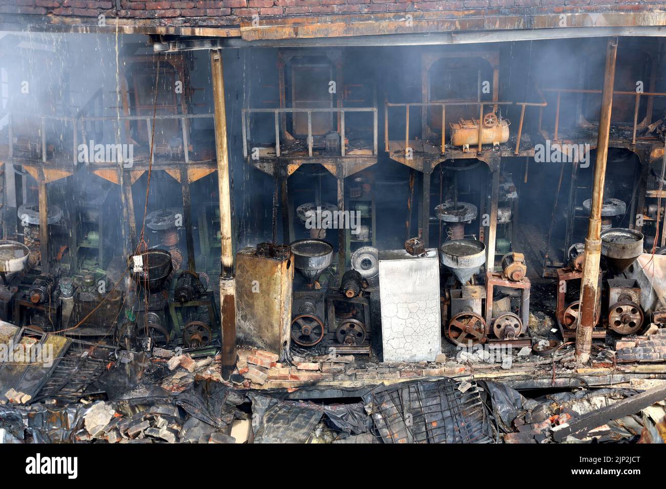 Old Dhaka, Dhaka, Bangladesh. 15th Aug, 2022. At least 6 workers died ...