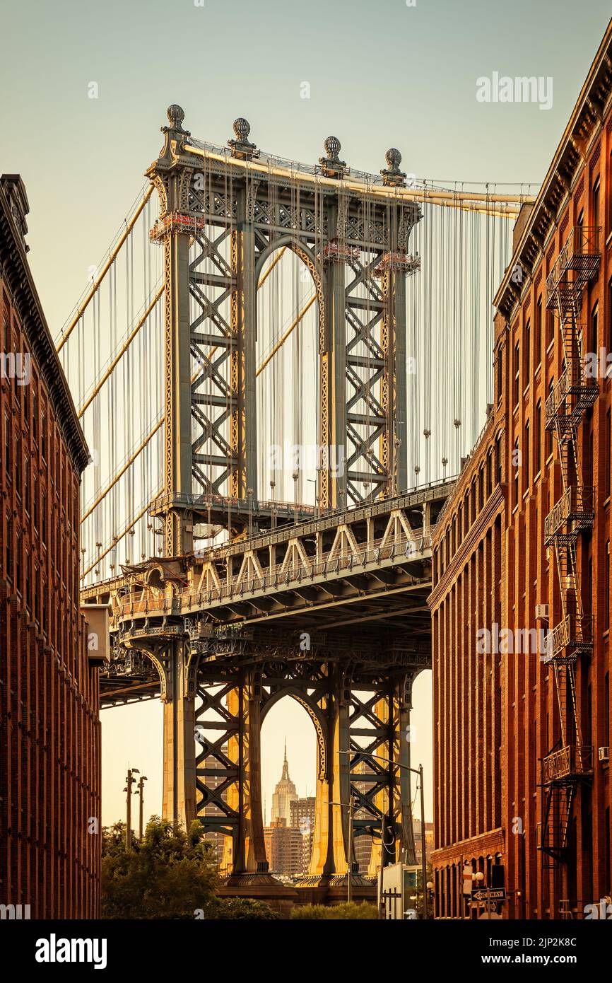suspension bridge, manhattan bridge, suspension bridges Stock Photo - Alamy