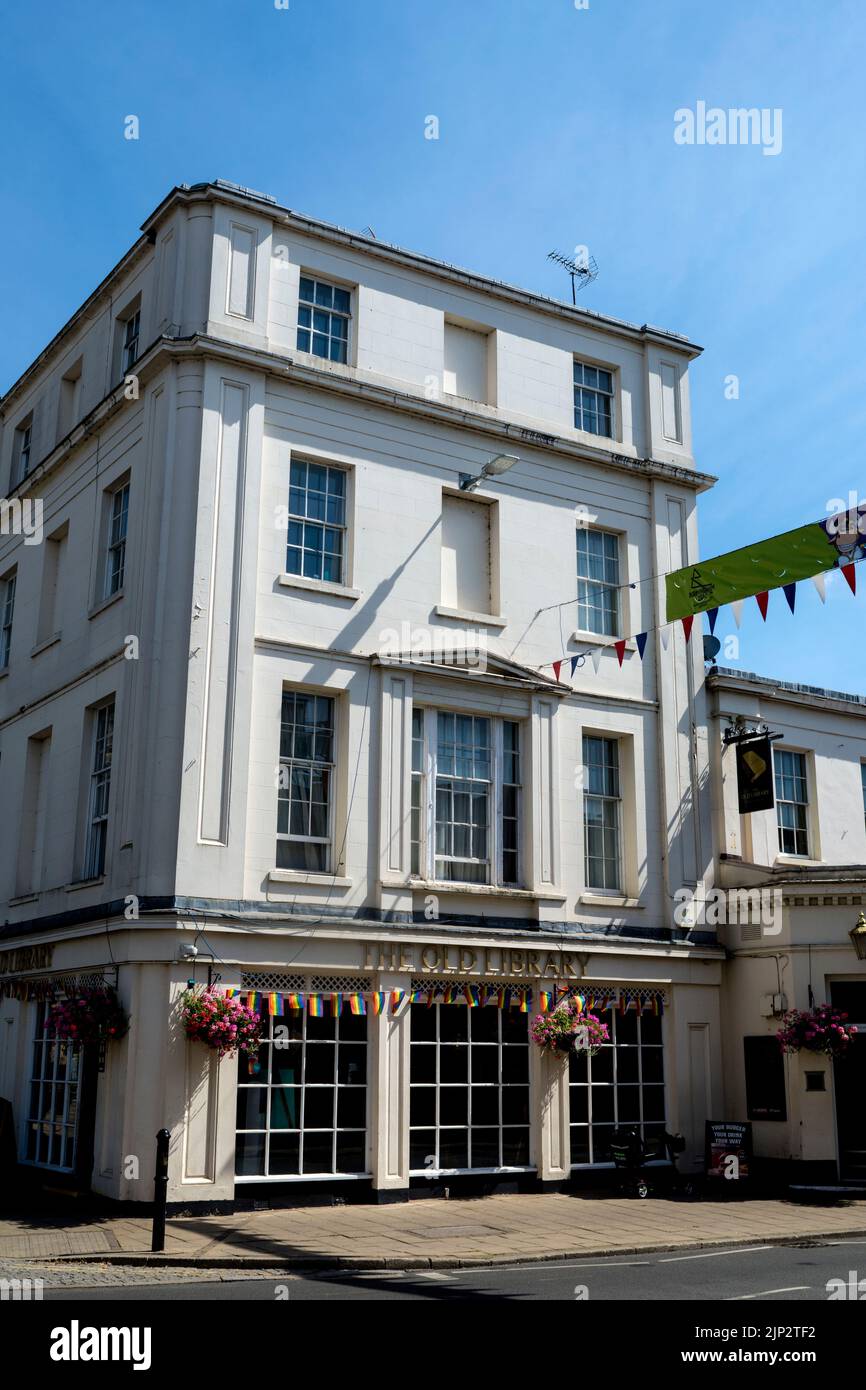 The Old Library pub, Leamington Spa, Warwickshire, UK. August 2022 ...