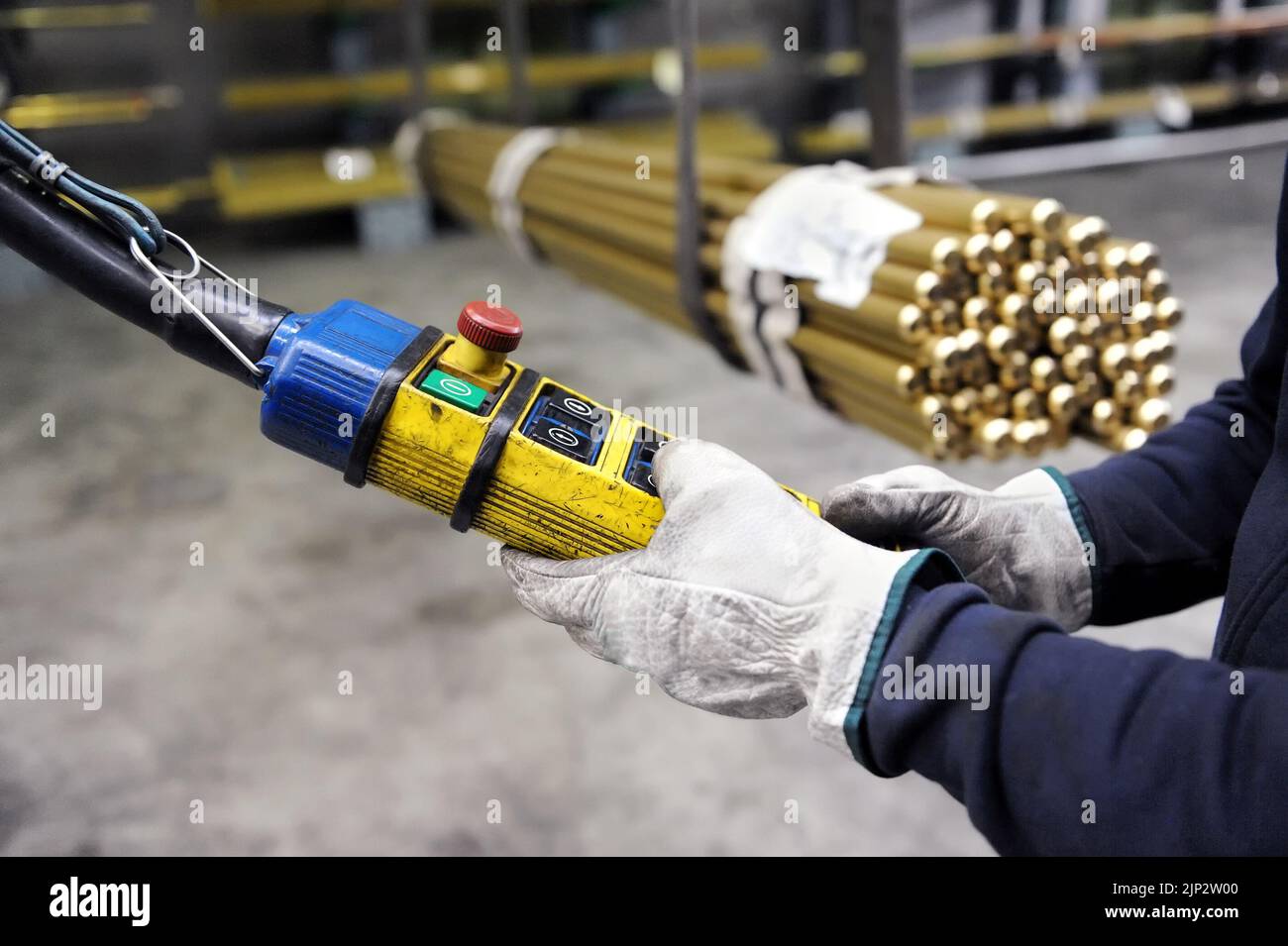 machine, factory, serving, machines, factories Stock Photo - Alamy