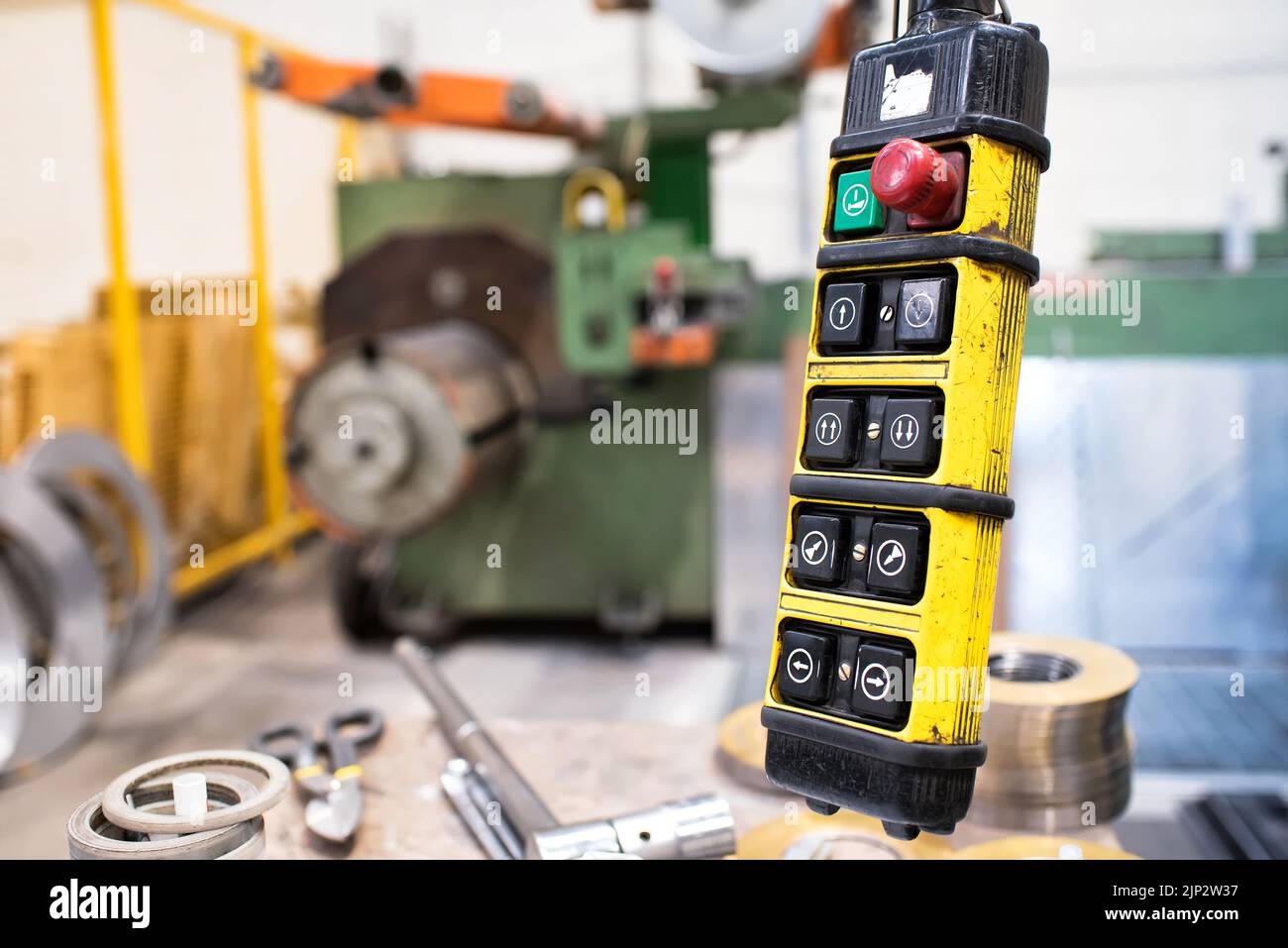 Remote control crane hi-res stock photography and images - Alamy