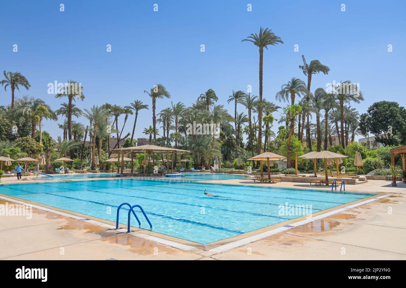 Luxor hotel pool hi-res stock photography and images - Alamy