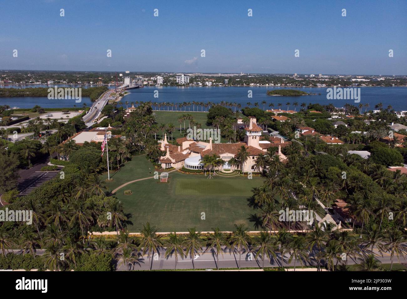 Mar a lago aerial hi-res stock photography and images - Alamy