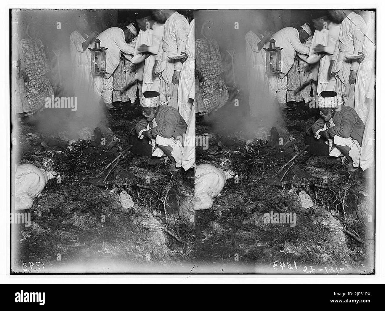 20181120224115!The Samaritan Passover on Mt. Gerizim. Burning the ...